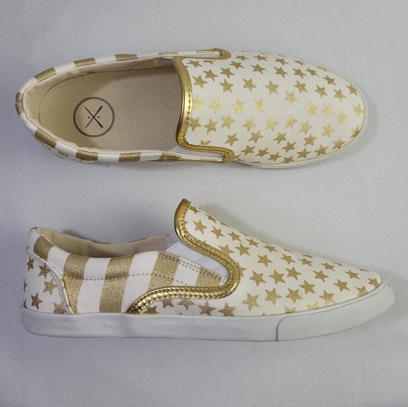 inkkas | Shoes | Inkkas Gold Stars Stripes Slip On Shoes Sz 2 | Poshmark